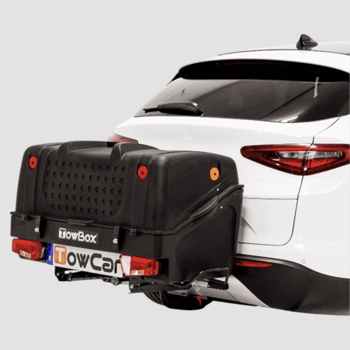 TOWBOX V3 Black – Premium anhængerboks 4oo L.